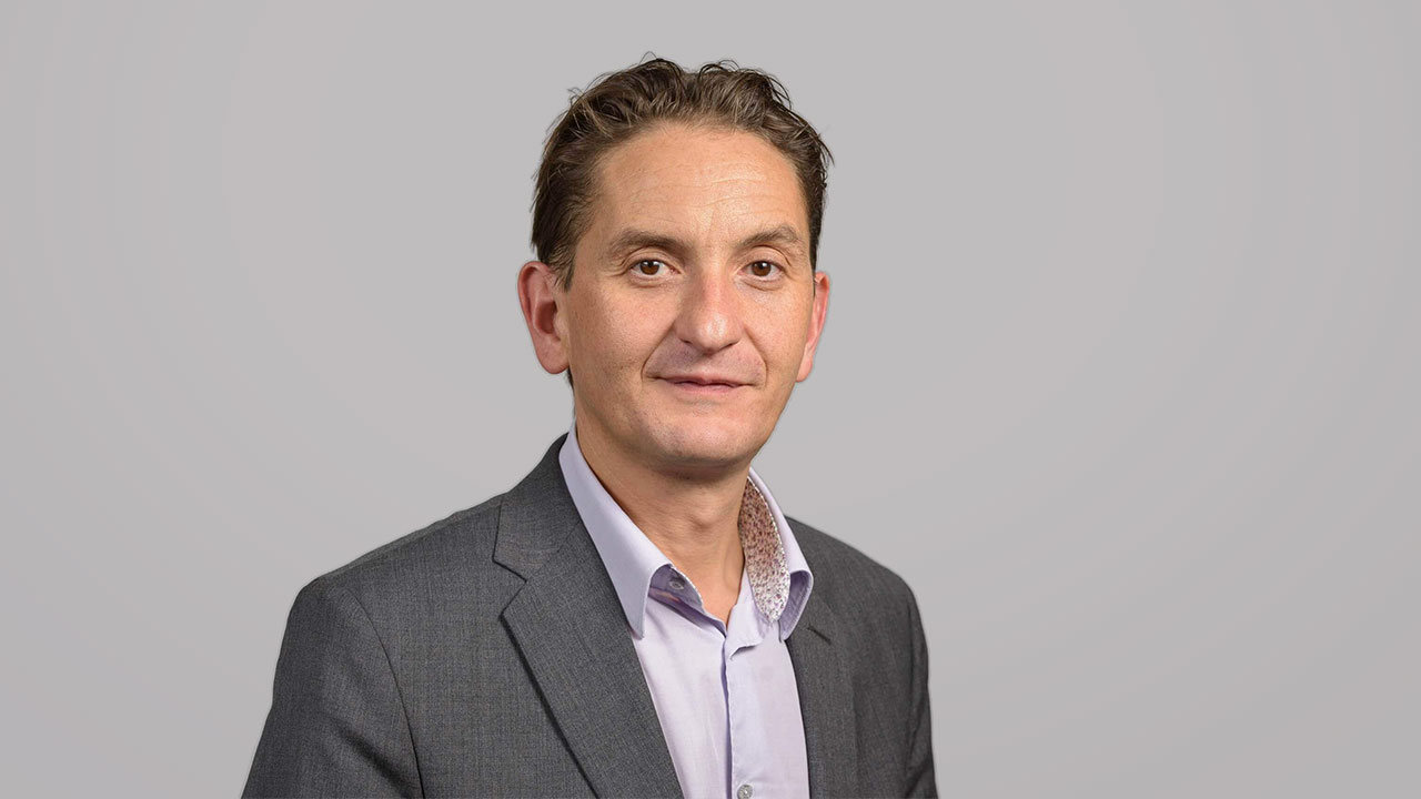Dr Serge Nikolic | Consultant in Pain Medicine and Neuromodulation